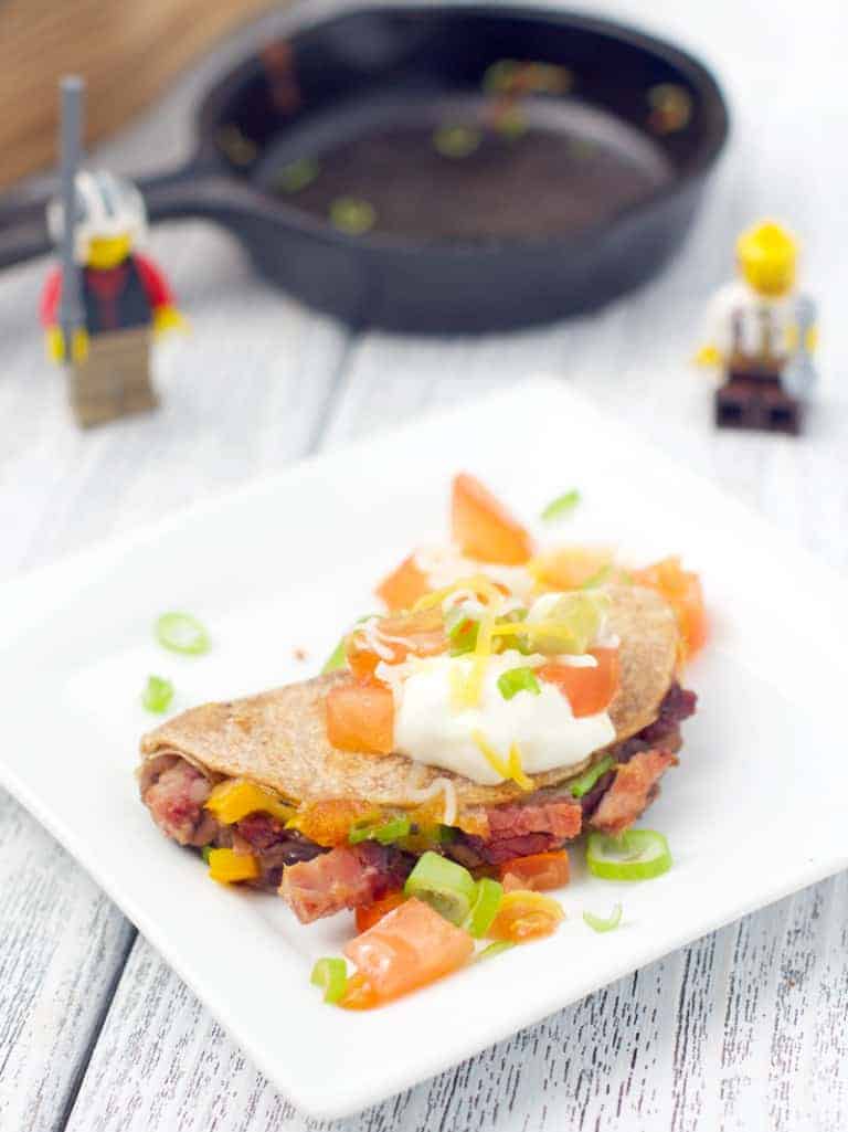 17 Genius Uses for A Mini Cast Iron Skillet - Vindulge
