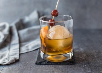 How to Smoke Ice For Your Favorite Cocktail - Vindulge