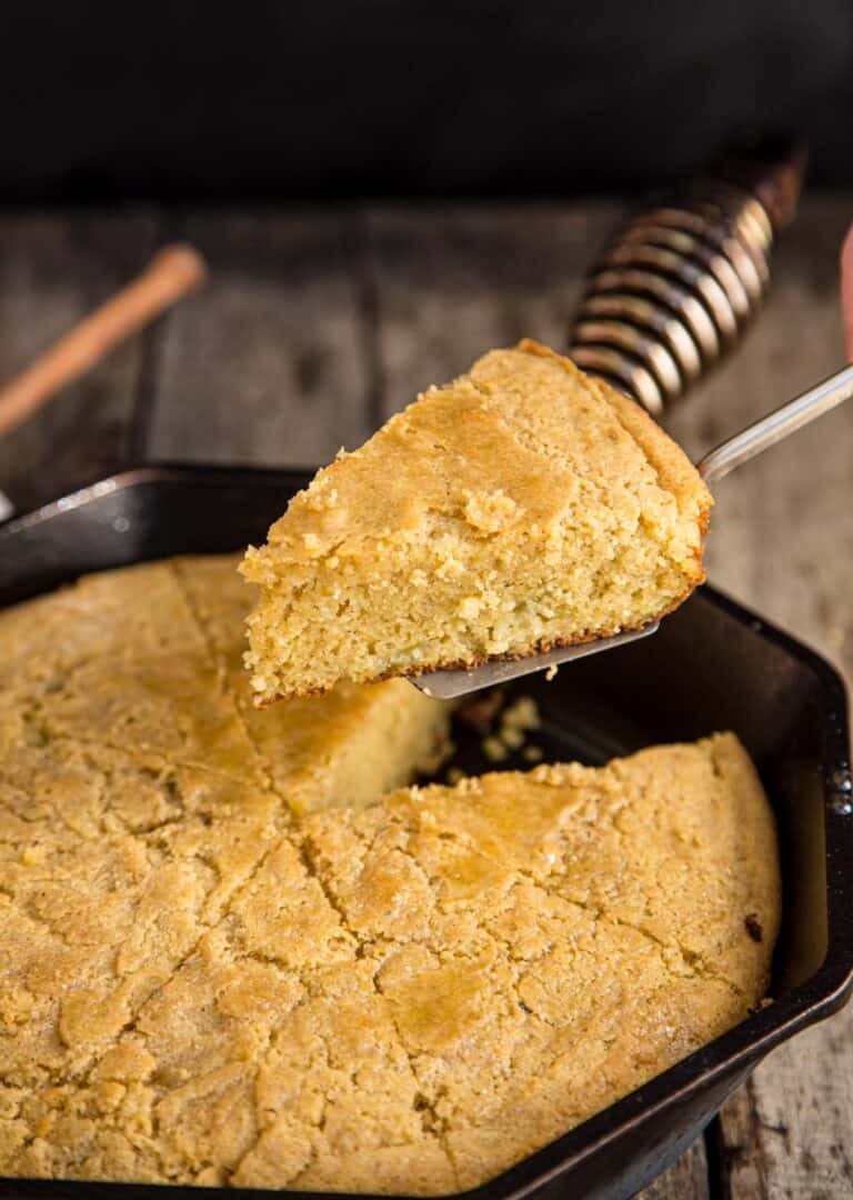 Skillet Cornbread with Smoked Honey (on the Grill) - Vindulge