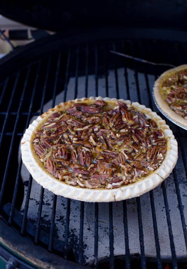 Grilled Maple Bourbon Pecan Pie Recipe - Vindulge