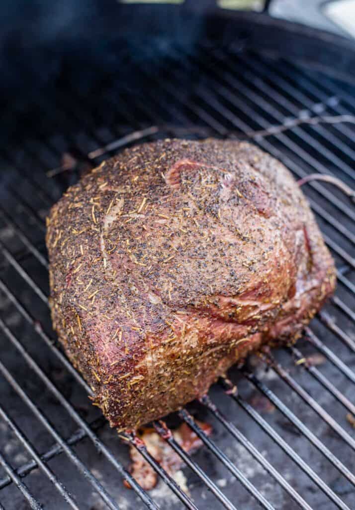 Easy Smoked Roast Beef with Herb Seasoning - Vindulge