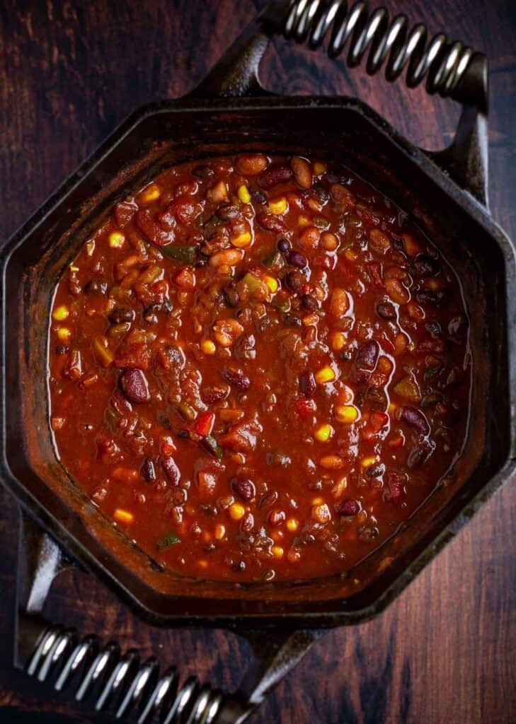 The Ultimate Vegetarian Chili Recipe - Vindulge
