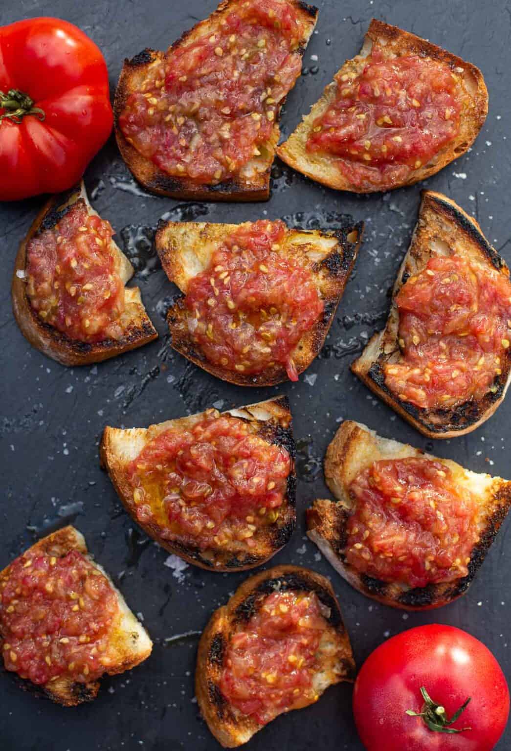 Pan Con Tomate (Grilled Spanish Tomato Toast) - Vindulge