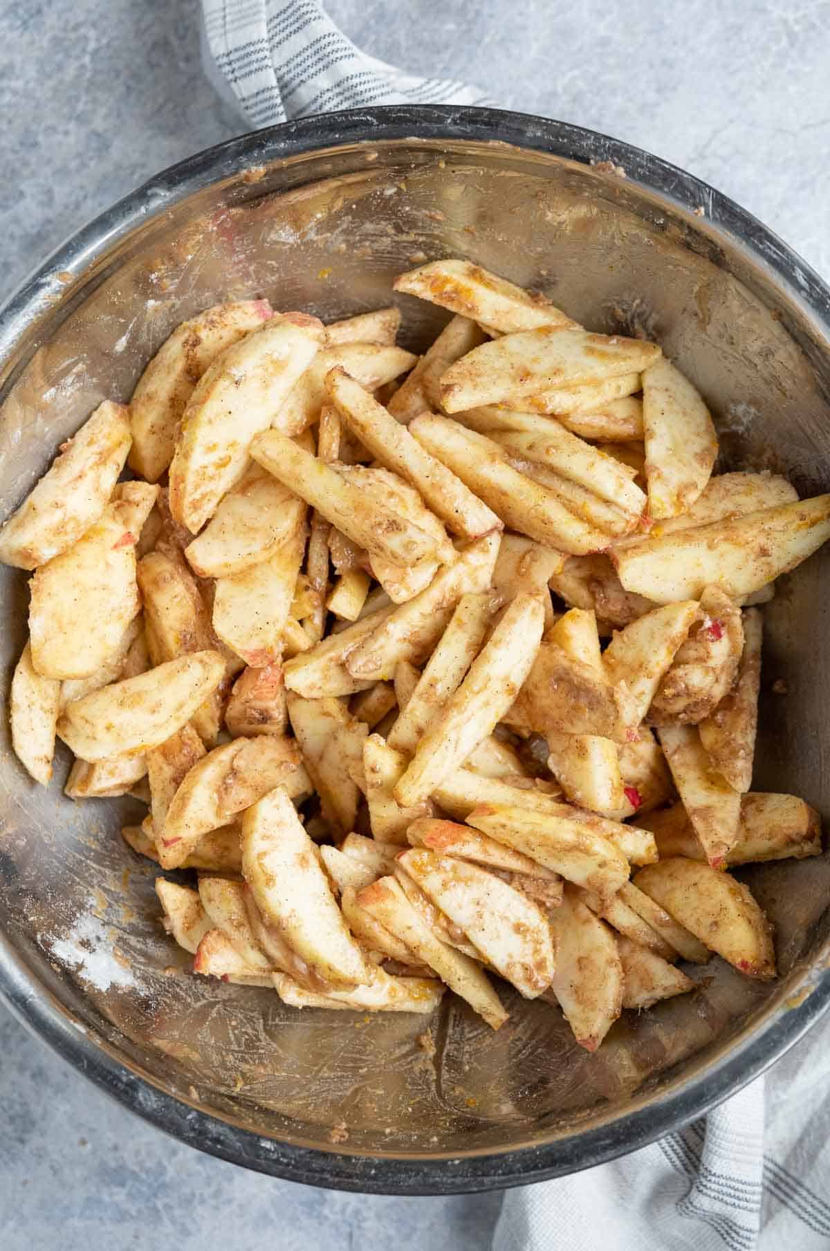 Easy Grilled Apple Pie Recipe - Vindulge