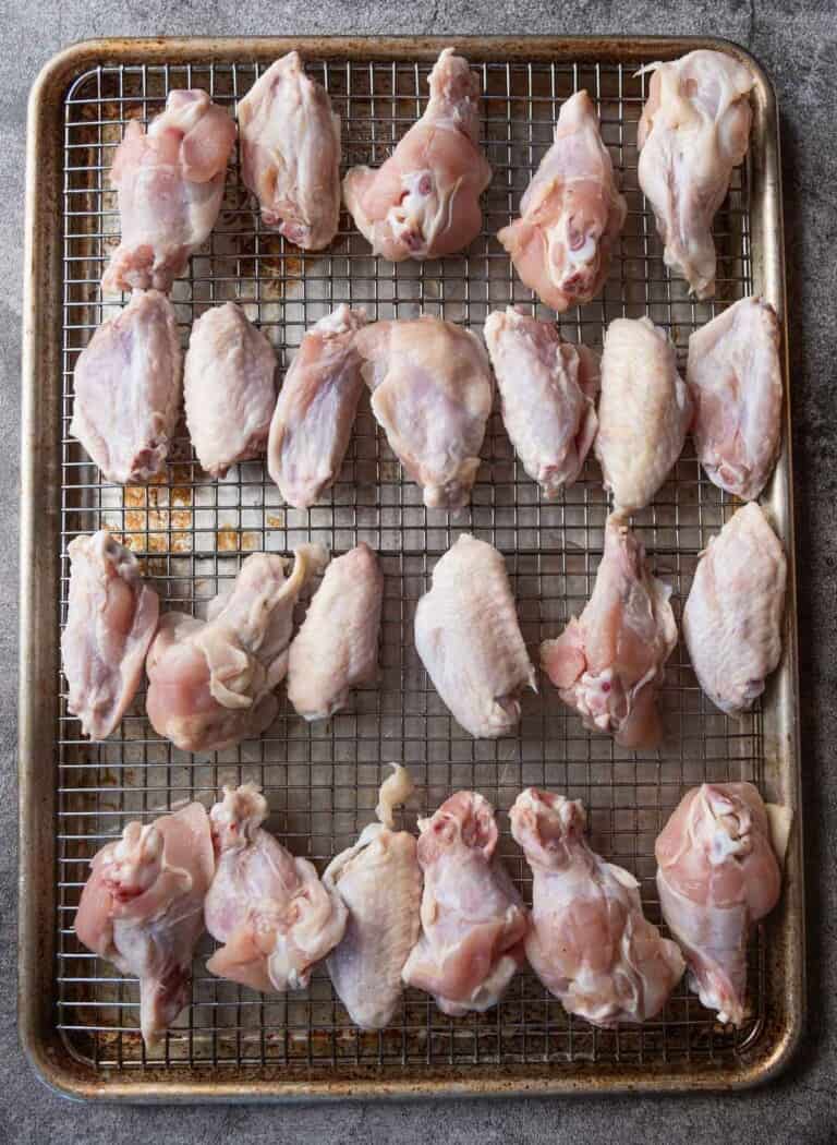 How to Cut Whole Chicken Wings into Flats and Drumettes - Vindulge