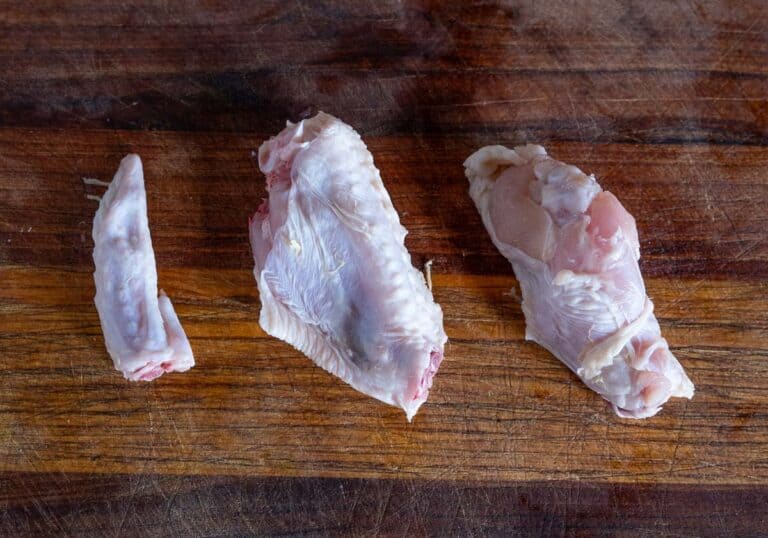How to Cut Whole Chicken Wings into Flats and Drumettes - Vindulge