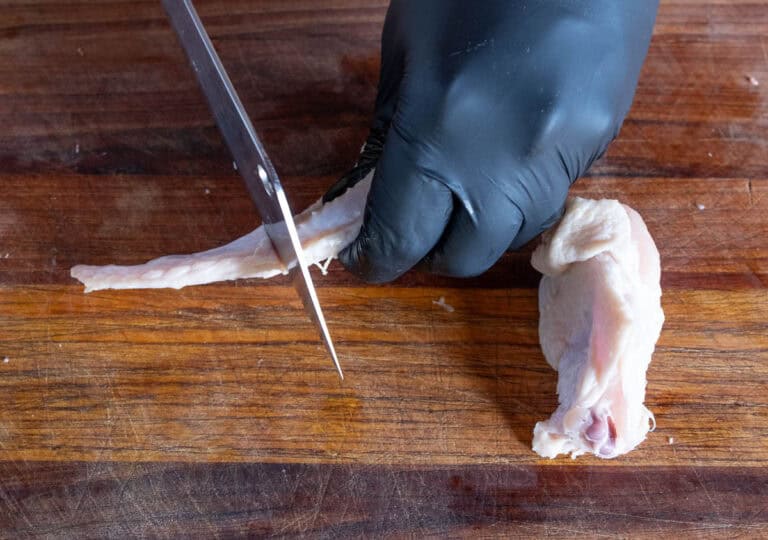 How to Cut Whole Chicken Wings into Flats and Drumettes - Vindulge